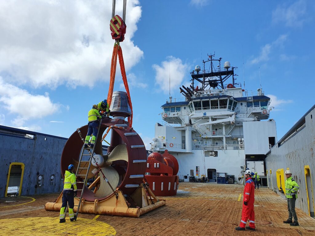 Successful thruster replacement carried out offshore | Axess Group